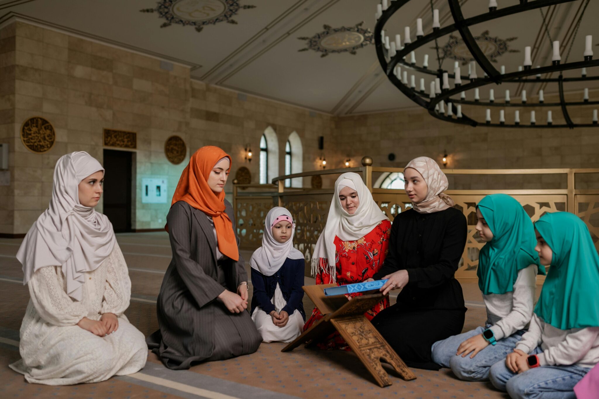 Muslim Women Must Take Active Leadership Roles in Mosques – Islamic ...